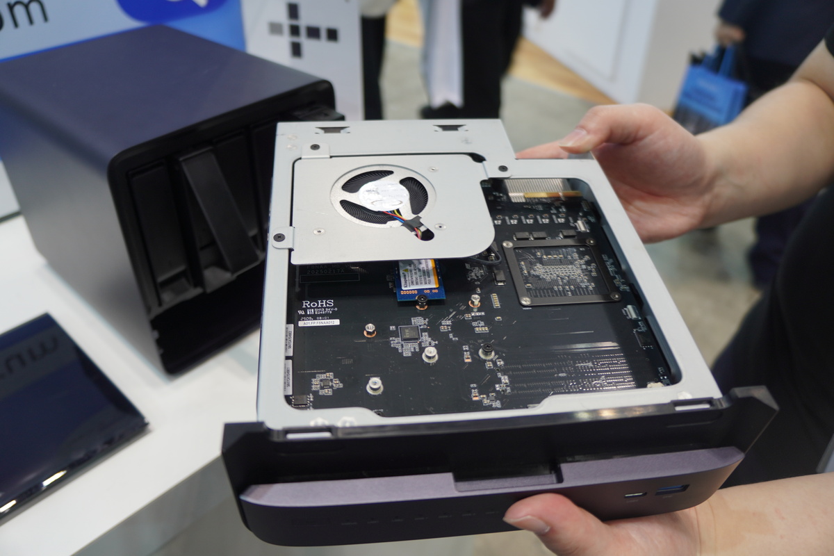 MINISFORUM、同社初のNAS「N5 PRO」のスペックがもはやNASじゃない！ CPUはRyzen、PCIeスロットにGPUも搭載可能 ...